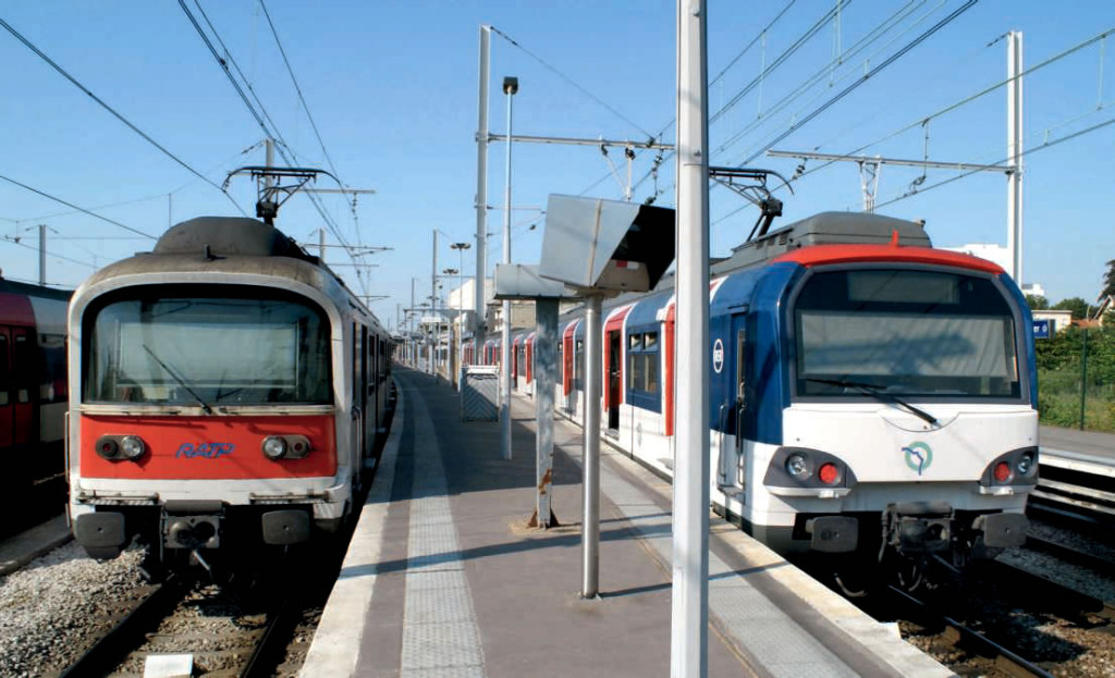RER : le MS 61 prend sa retraite - Rail Passion