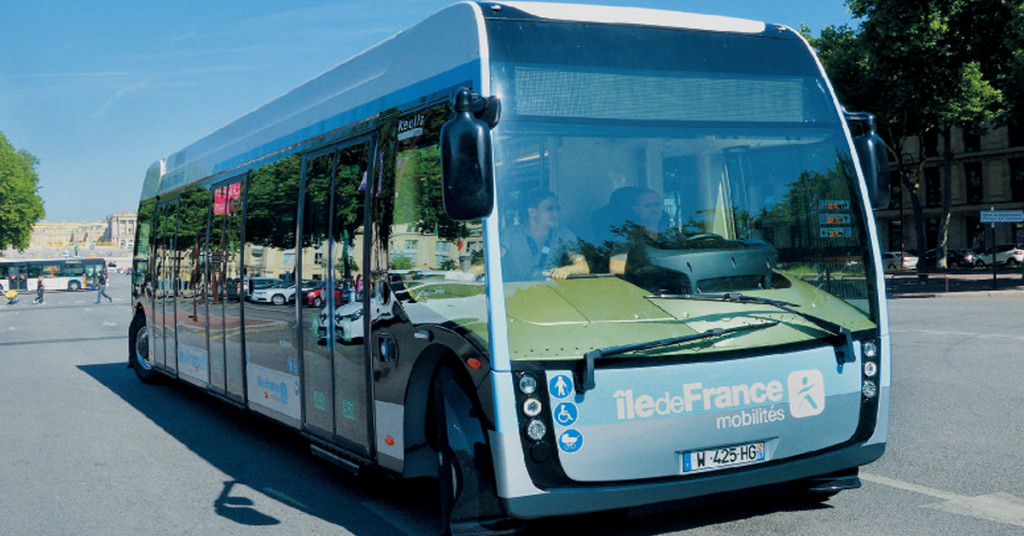 Un nouveau bus Aptis sur le réseau versaillais - Rail Passion