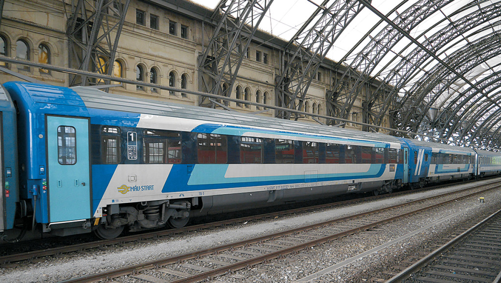 Hongrie : MAV-Start modernise son parc voyageurs - Rail Passion