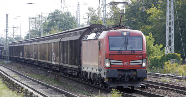 DB Cargo va commander jusqu’à 400 Vectron bimodes - Rail Passion