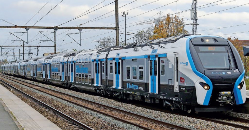 RER NG Enfin sur les rails - Rail Passion