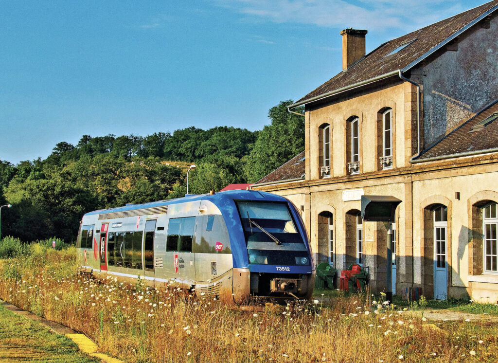 BUSSEAU - USSEL Démantèlement en deux actes pour la voie unique - Rail ...